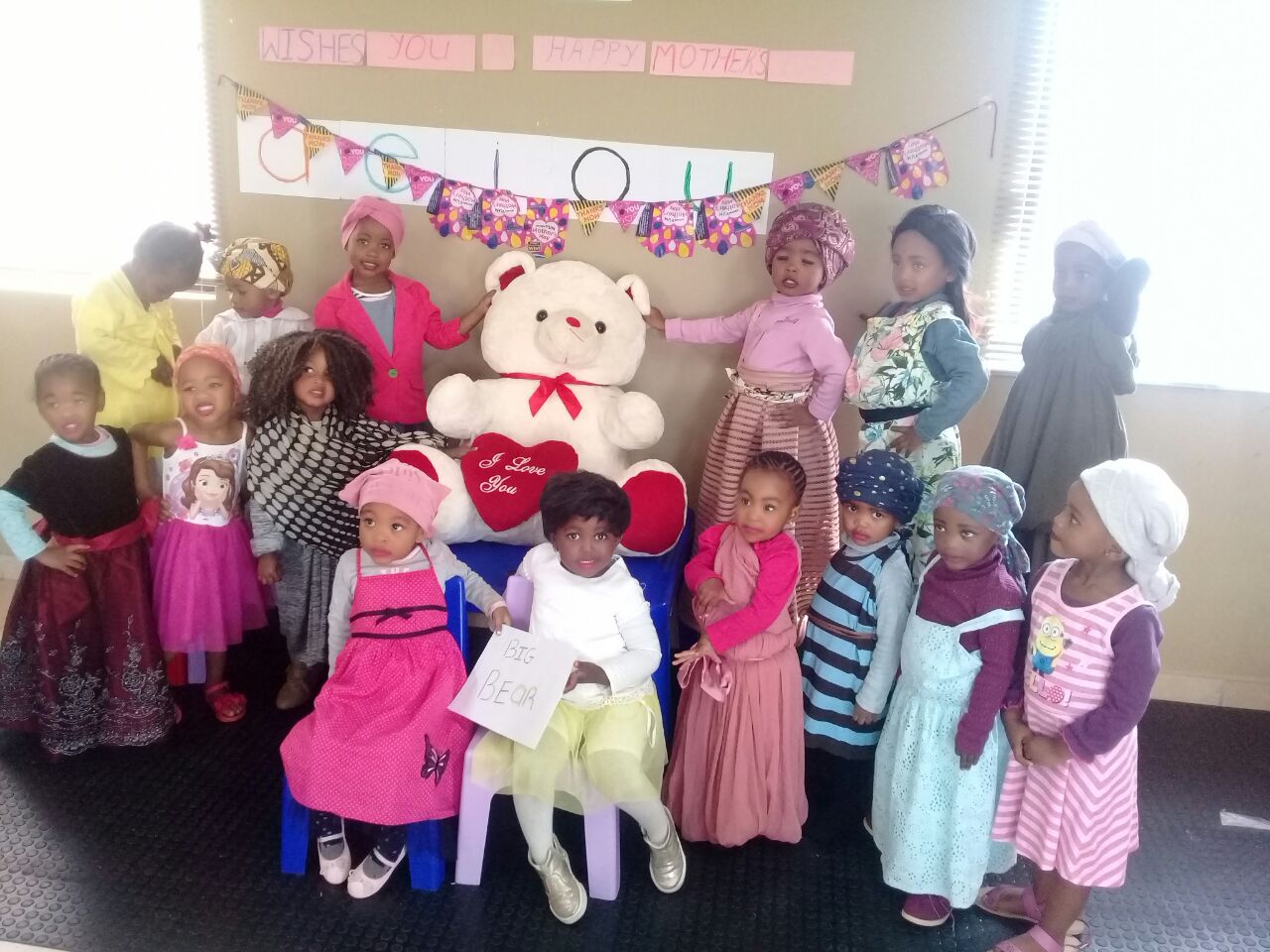 Big Bear Creche - Gallery